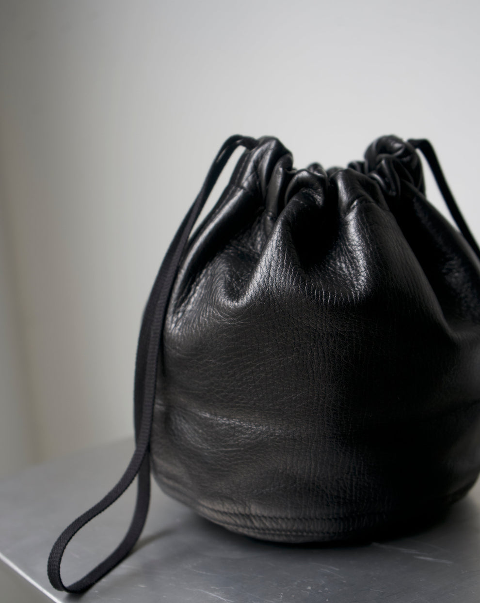 MILITARY LEATHER PURSE (BLACK) – BUG INDUSTRY